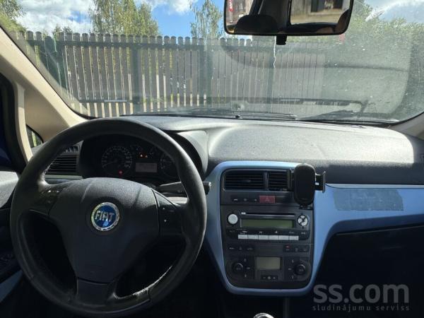 Blue Fiat Punto 2006 in Balvi, with an engine capacity of 1.40 L and mileage of 301 thousand km for 480 €, photo 4 on AUTOMOTO.COM.LV
