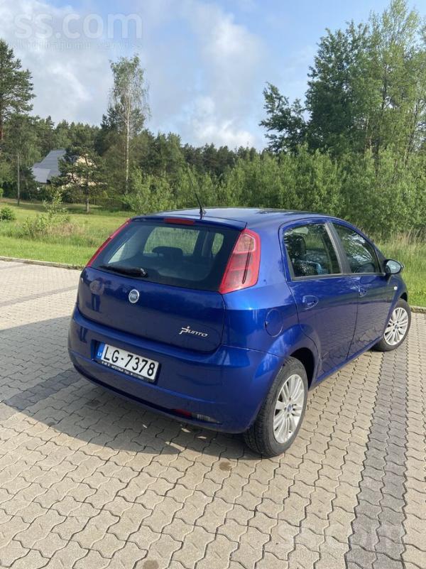 Zils Fiat Punto 2007 Rīga, ar dzinēja tilpumu 1.40 L un nobraukumu 126 tūkst. km par 3000 €, foto 2 vietnē AUTOMOTO.COM.LV