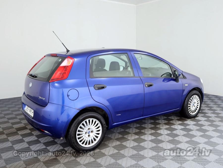 Blue Fiat Punto 2007 in Tallinn, with an engine capacity of 1.40 L and mileage of 175 thousand km for 999 €, photo 4 on AUTOMOTO.COM.LV