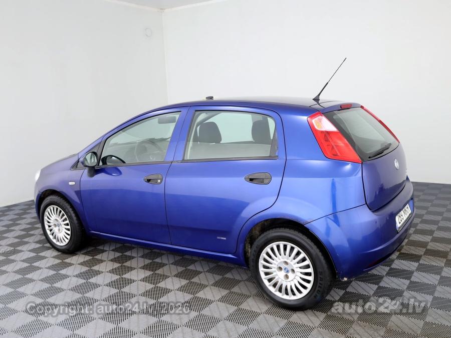 Blue Fiat Punto 2007 in Tallinn, with an engine capacity of 1.40 L and mileage of 175 thousand km for 999 €, photo 5 on AUTOMOTO.COM.LV