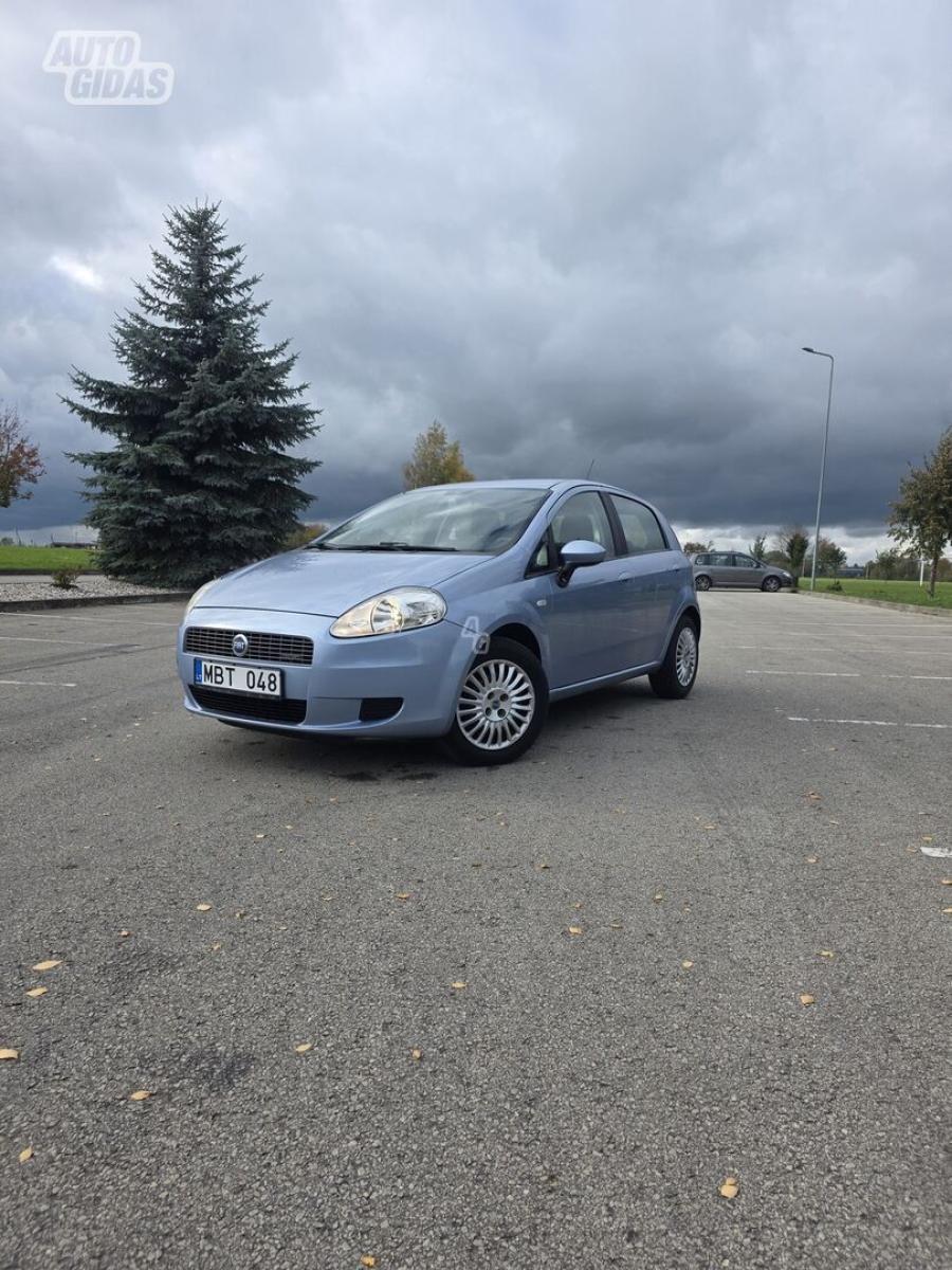 Zils Fiat Punto 2007 Kalvarija, ar dzinēja tilpumu 1.20 L un nobraukumu 243 tūkst. km par 1300 €, foto 1 vietnē AUTOMOTO.COM.LV