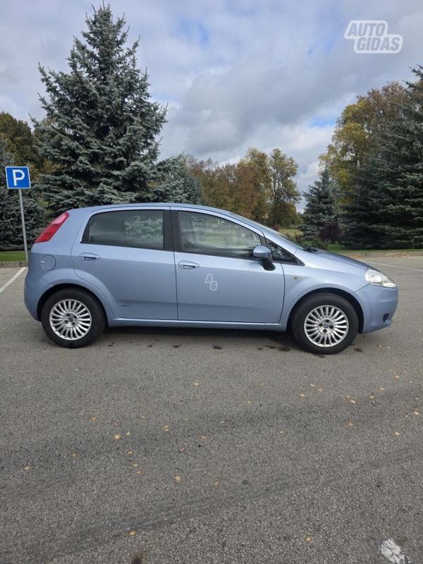 Blue Fiat Punto 2007 in Kalvarija, with an engine capacity of 1.20 L and mileage of 243 thousand km for 1300 €, photo 5 on AUTOMOTO.COM.LV