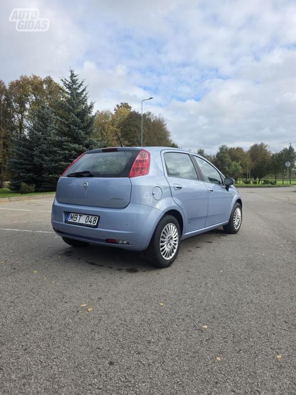 Blue Fiat Punto 2007 in Kalvarija, with an engine capacity of 1.20 L and mileage of 243 thousand km for 1300 €, photo 6 on AUTOMOTO.COM.LV