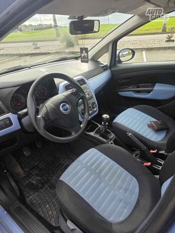 Blue Fiat Punto 2007 in Kalvarija, with an engine capacity of 1.20 L and mileage of 243 thousand km for 1300 €, photo 10 on AUTOMOTO.COM.LV