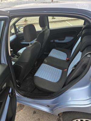 Zils Fiat Punto 2007 Kalvarija, ar dzinēja tilpumu 1.20 L un nobraukumu 243 tūkst. km par 1300 €, foto 12 vietnē AUTOMOTO.COM.LV