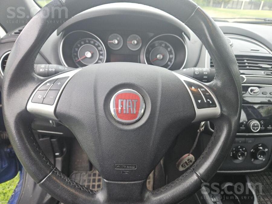 Zils Fiat Punto 2013 Rīga, ar dzinēja tilpumu 1.30 L un nobraukumu 208 tūkst. km par 1998 €, foto 10 vietnē AUTOMOTO.COM.LV