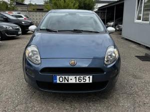 Blue Fiat Punto 2018 in Daugavpils, with an engine capacity of 1.40 L and mileage of 77 thousand km for 5300 €, photo 3 on AUTOMOTO.COM.LV