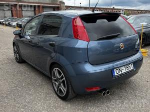 Zils Fiat Punto 2018 Daugavpils, ar dzinēja tilpumu 1.40 L un nobraukumu 0 tūkst. km par 5300 €, foto 5 vietnē AUTOMOTO.COM.LV