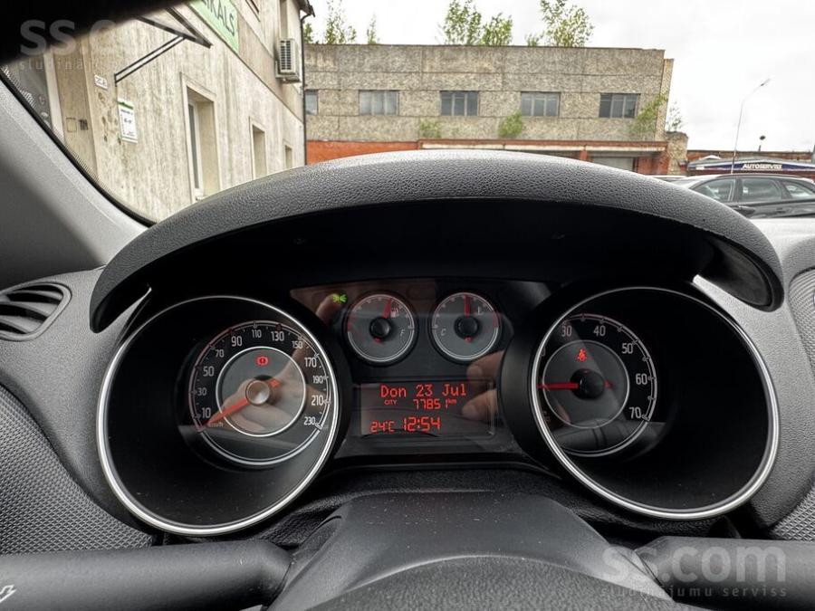 Zils Fiat Punto 2018 Daugavpils, ar dzinēja tilpumu 1.40 L un nobraukumu 0 tūkst. km par 5300 €, foto 19 vietnē AUTOMOTO.COM.LV