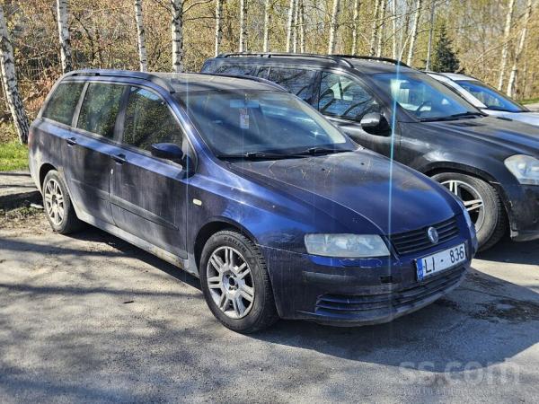 Blue Fiat Punto 2003 in Riga, with an engine capacity of 1.90 L and mileage of 309 thousand km for 500 €, photo 2 on AUTOMOTO.COM.LV