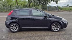 Black Fiat punto-evo 2018 in Marijampole, with an engine capacity of 1.25 L and mileage of 165 thousand km for 3650 €, photo 8 on AUTOMOTO.COM.LV
