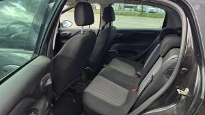 Black Fiat punto-evo 2018 in Marijampole, with an engine capacity of 1.25 L and mileage of 165 thousand km for 3650 €, photo 19 on AUTOMOTO.COM.LV