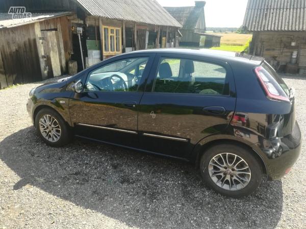 Fiat punto-evo 2012 Molėtai, ar dzinēja tilpumu 1.30 L un nobraukumu 226 tūkst. km par 1100 €, foto 1 vietnē AUTOMOTO.COM.LV