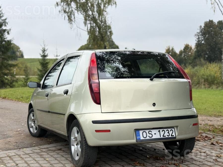 Green Fiat Punto 2005 in Cesis, with an engine capacity of 1.20 L and mileage of 234 thousand km for 1650 €, photo 4 on AUTOMOTO.COM.LV