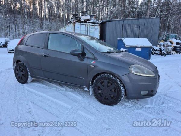 Pelēks Fiat Punto 2008 Tallina, ar dzinēja tilpumu 1.40 L un nobraukumu 220 tūkst. km par 1111 €, foto 1 vietnē AUTOMOTO.COM.LV