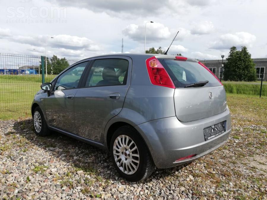 Pelēks Fiat Punto 2009 Saldus, ar dzinēja tilpumu 1.30 L un nobraukumu 205 tūkst. km par 2500 €, foto 5 vietnē AUTOMOTO.COM.LV