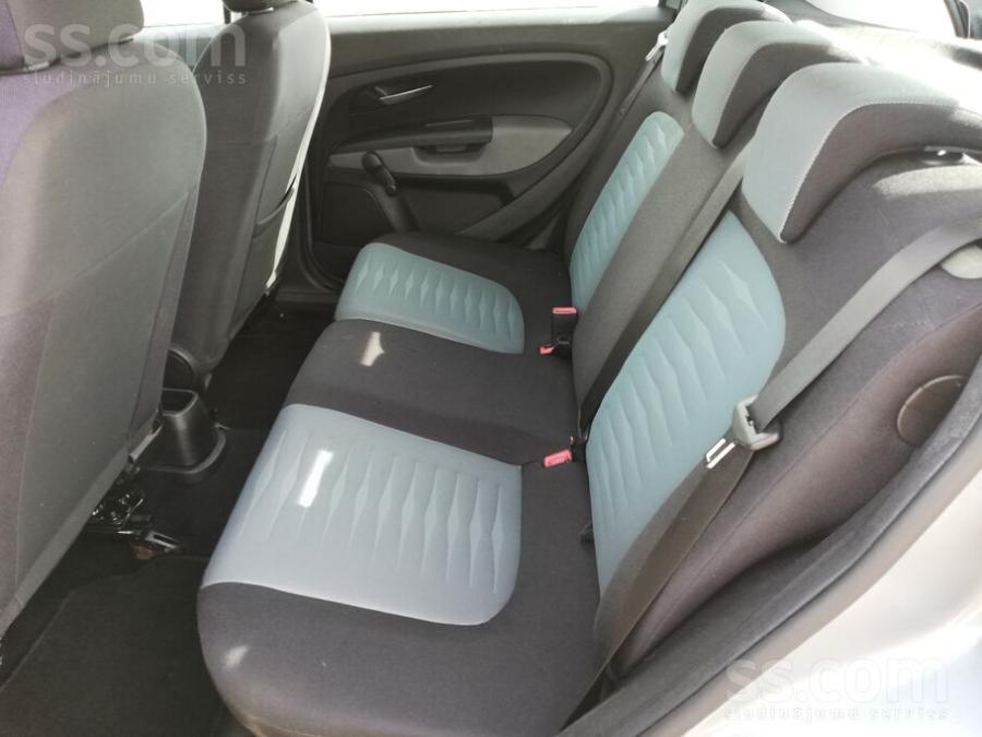 Pelēks Fiat Punto 2009 Saldus, ar dzinēja tilpumu 1.30 L un nobraukumu 205 tūkst. km par 2500 €, foto 12 vietnē AUTOMOTO.COM.LV