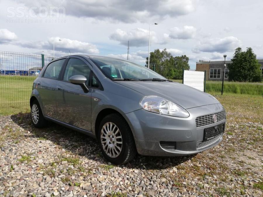 Pelēks Fiat Punto 2009 Saldus, ar dzinēja tilpumu 1.30 L un nobraukumu 205 tūkst. km par 2500 €, foto 15 vietnē AUTOMOTO.COM.LV