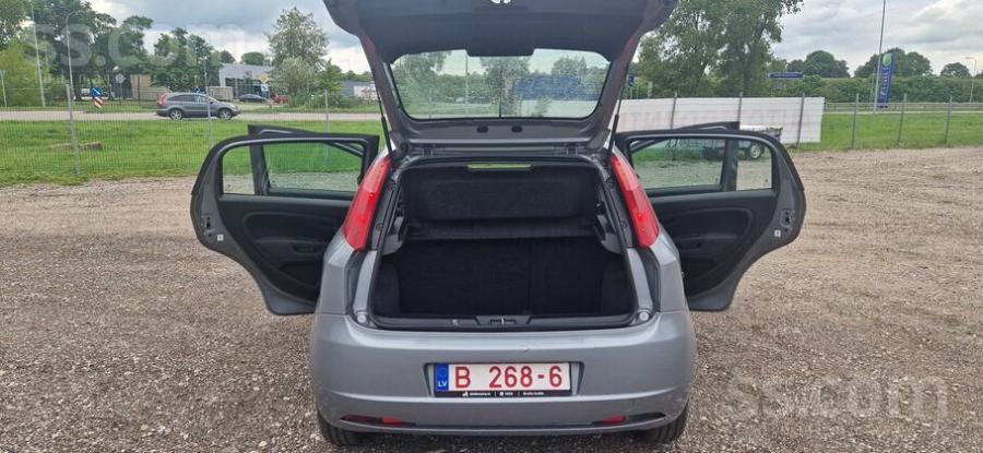 Grey Fiat Punto 2011 in Daugavpils, with an engine capacity of 1.20 L and mileage of 191 thousand km for 2950 €, photo 25 on AUTOMOTO.COM.LV