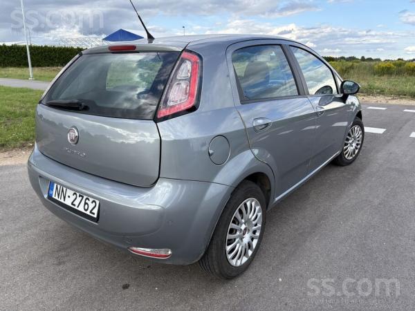 Grey Fiat Punto 2012 in Riga, with an engine capacity of 1.20 L and mileage of 92 thousand km for 2500 €, photo 2 on AUTOMOTO.COM.LV