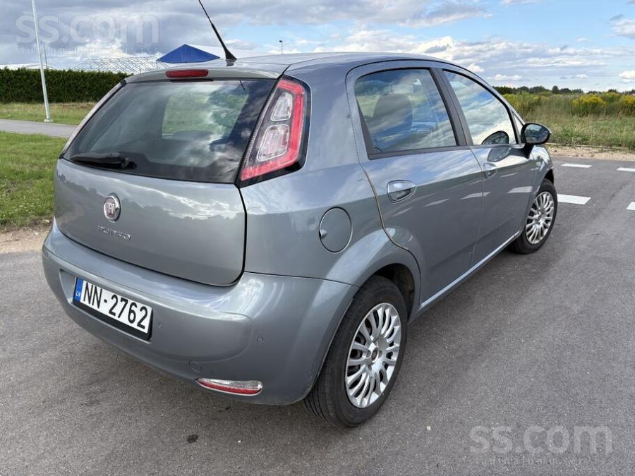 Pelēks Fiat Punto 2012 Rīga, ar dzinēja tilpumu 1.20 L un nobraukumu 92 tūkst. km par 2500 €, foto 3 vietnē AUTOMOTO.COM.LV