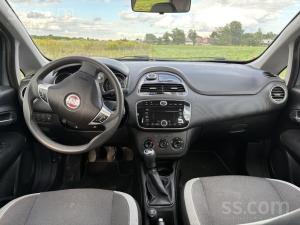 Pelēks Fiat Punto 2012 Rīga, ar dzinēja tilpumu 1.20 L un nobraukumu 92 tūkst. km par 2500 €, foto 4 vietnē AUTOMOTO.COM.LV