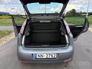Pelēks Fiat Punto 2012 Rīga, ar dzinēja tilpumu 1.20 L un nobraukumu 92 tūkst. km par 2500 €, foto 7 vietnē AUTOMOTO.COM.LV