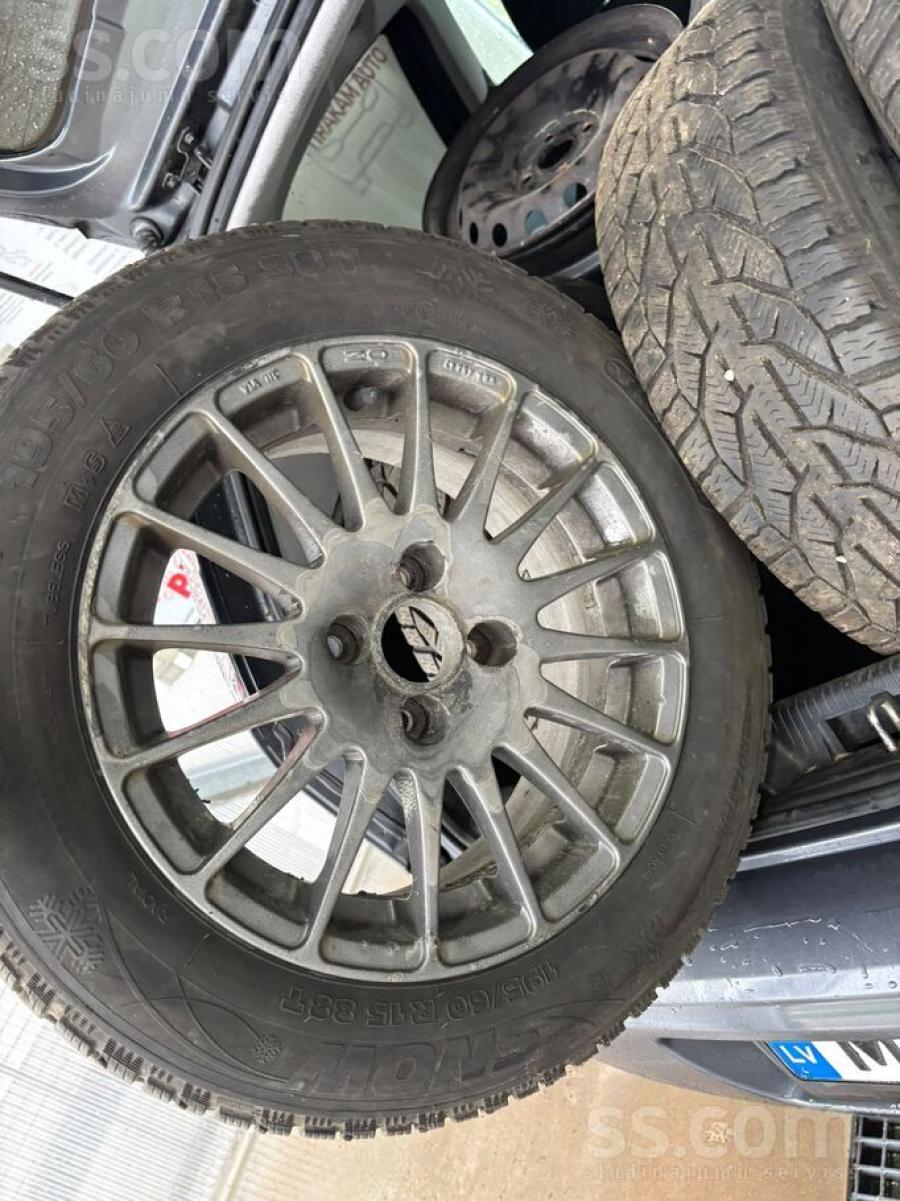 Grey Fiat Punto 2013 in Riga, with an engine capacity of 1.30 L and mileage of 204 thousand km for 2800 €, photo 8 on AUTOMOTO.COM.LV