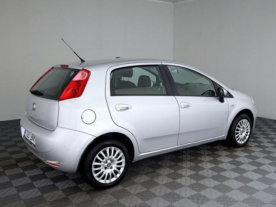 Pelēks Fiat Punto 2014 Tallina, ar dzinēja tilpumu 1.20 L un nobraukumu 148 tūkst. km par 1999 €, foto 12 vietnē AUTOMOTO.COM.LV