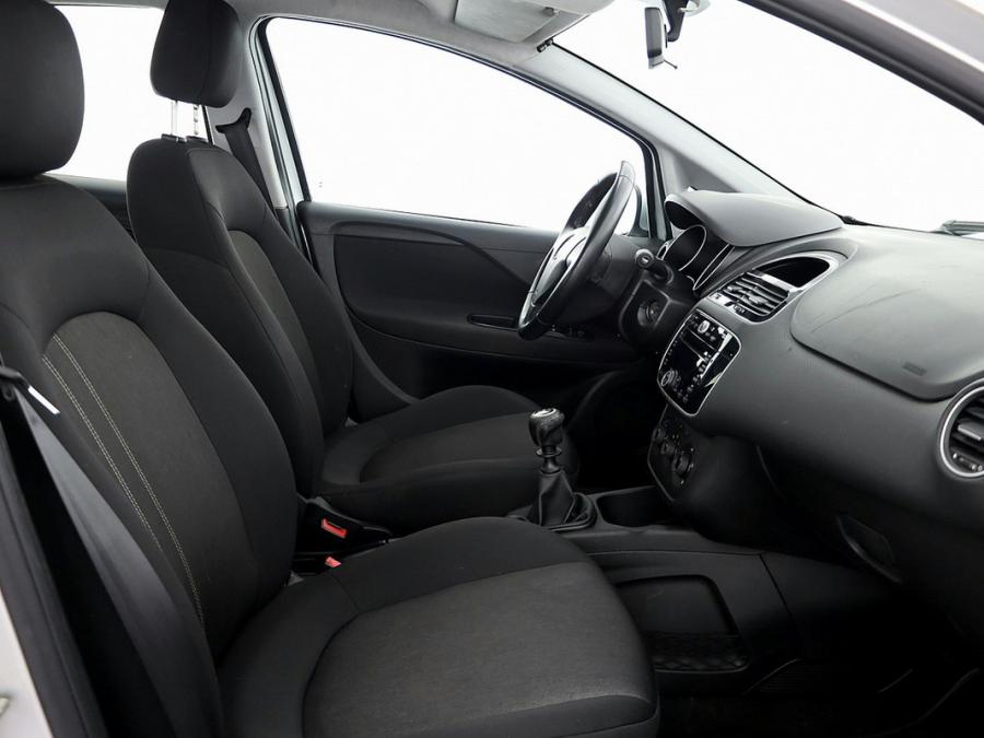 Pelēks Fiat Punto 2014 Tallina, ar dzinēja tilpumu 1.20 L un nobraukumu 148 tūkst. km par 1999 €, foto 15 vietnē AUTOMOTO.COM.LV