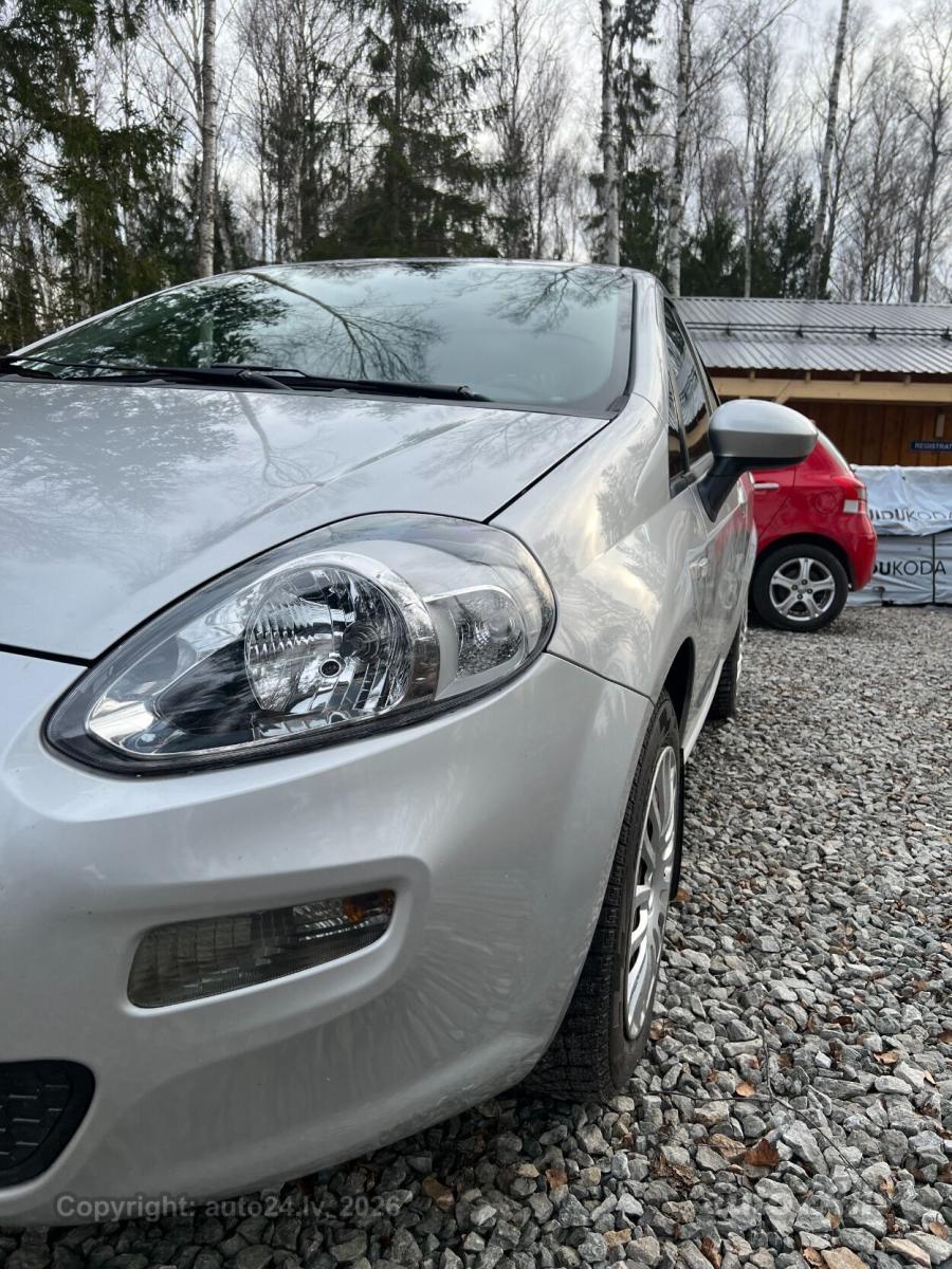 Grey Fiat Punto 2014 in Tallinn, with an engine capacity of 1.20 L and mileage of 111 thousand km for 1999 €, photo 4 on AUTOMOTO.COM.LV