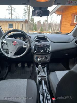 Grey Fiat Punto 2014 in Tallinn, with an engine capacity of 1.20 L and mileage of 111 thousand km for 1999 €, photo 8 on AUTOMOTO.COM.LV