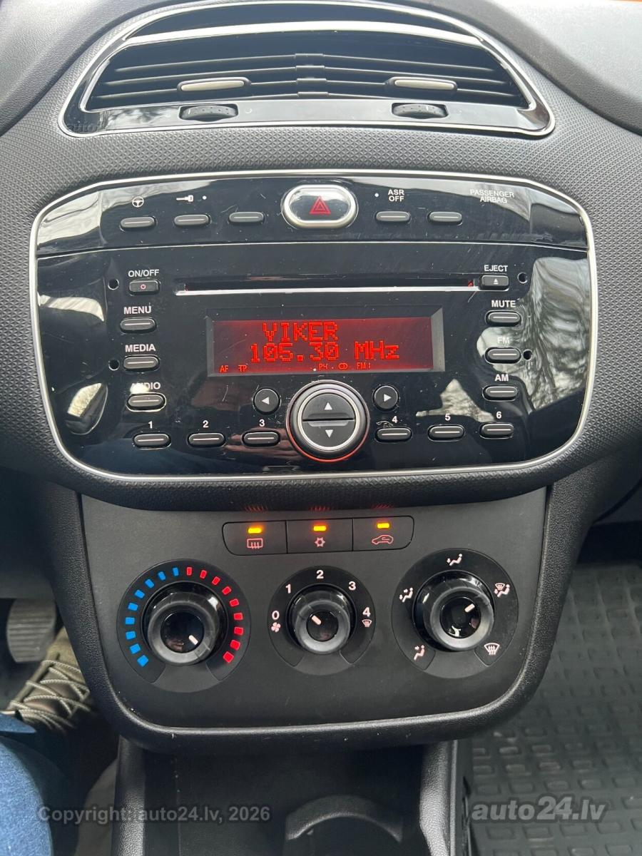 Grey Fiat Punto 2014 in Tallinn, with an engine capacity of 1.20 L and mileage of 111 thousand km for 1999 €, photo 9 on AUTOMOTO.COM.LV