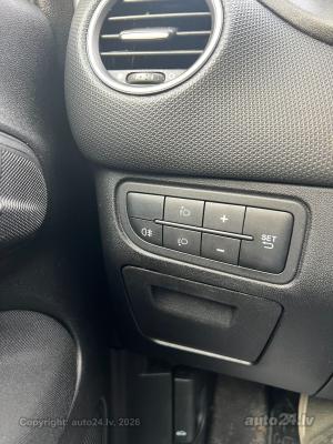 Grey Fiat Punto 2014 in Tallinn, with an engine capacity of 1.20 L and mileage of 111 thousand km for 1999 €, photo 10 on AUTOMOTO.COM.LV