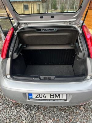 Grey Fiat Punto 2014 in Tallinn, with an engine capacity of 1.20 L and mileage of 111 thousand km for 1999 €, photo 11 on AUTOMOTO.COM.LV