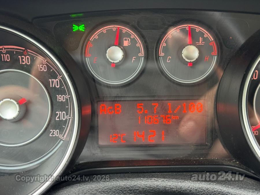 Grey Fiat Punto 2014 in Tallinn, with an engine capacity of 1.20 L and mileage of 111 thousand km for 1999 €, photo 18 on AUTOMOTO.COM.LV