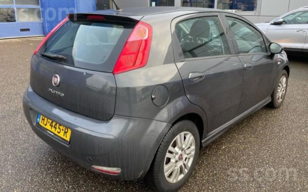 Pelēks Fiat Punto 2015 Rīga, ar dzinēja tilpumu 1.30 L un nobraukumu 255 tūkst. km par 3737 €, foto 3 vietnē AUTOMOTO.COM.LV