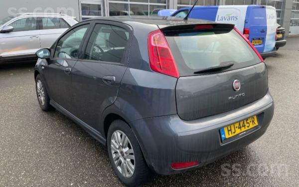 Pelēks Fiat Punto 2015 Rīga, ar dzinēja tilpumu 1.30 L un nobraukumu 255 tūkst. km par 3737 €, foto 4 vietnē AUTOMOTO.COM.LV