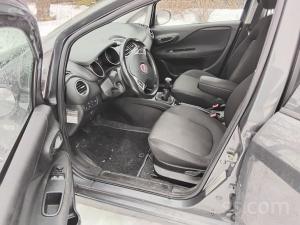Grey Fiat Punto 2015 in Riga, with an engine capacity of 1.30 L and mileage of 255 thousand km for 3737 €, photo 13 on AUTOMOTO.COM.LV