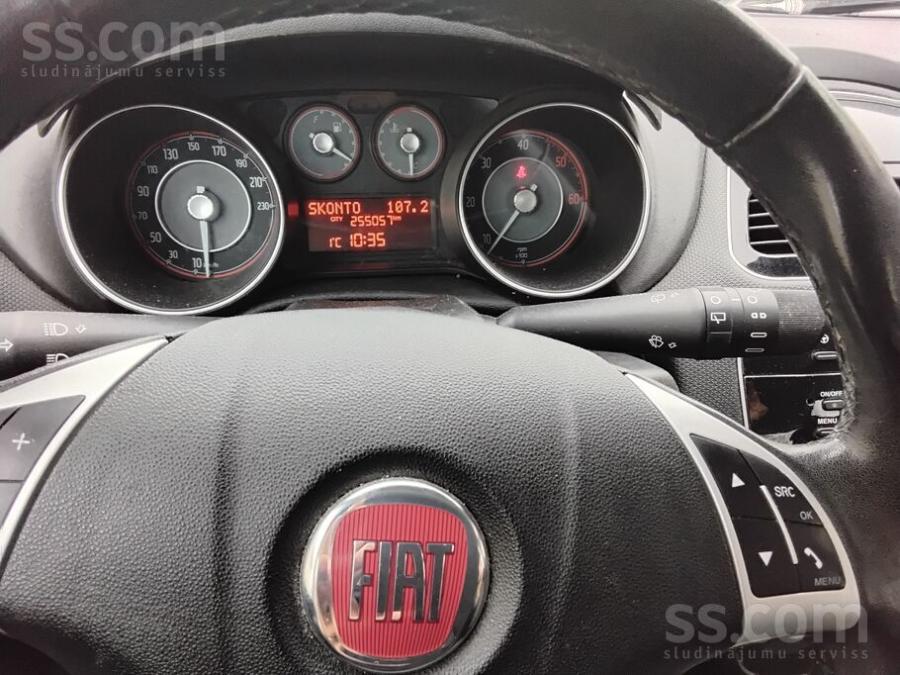 Grey Fiat Punto 2015 in Riga, with an engine capacity of 1.30 L and mileage of 255 thousand km for 3737 €, photo 16 on AUTOMOTO.COM.LV