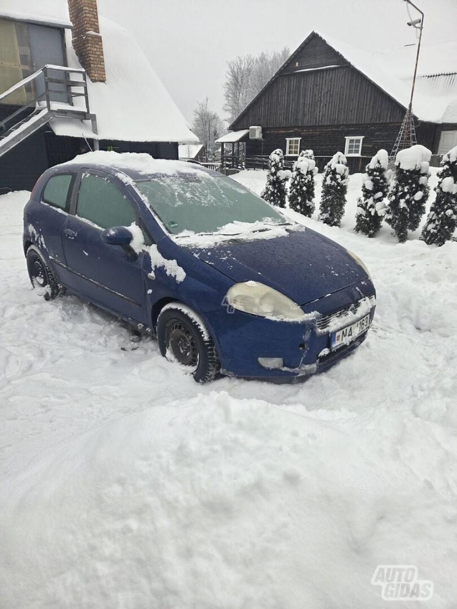 Fiat Punto 2006 Raseiniai, ar dzinēja tilpumu 1.40 L un nobraukumu 333 tūkst. km par 600 €, foto 3 vietnē AUTOMOTO.COM.LV