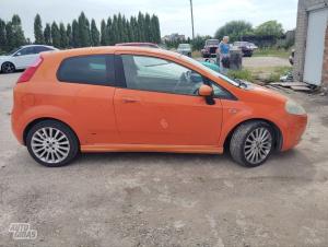 Fiat Punto 2007 in Klaipeda, with an engine capacity of 1.40 L and mileage of 201 thousand km for 900 €, photo 3 on AUTOMOTO.COM.LV