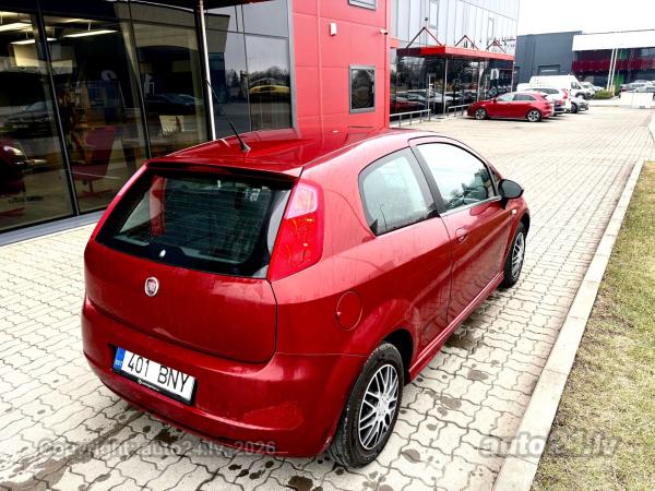 Fiat Punto 2007 in Tallinn, with an engine capacity of 1.40 L and mileage of 249 thousand km for 1399 €, photo 2 on AUTOMOTO.COM.LV