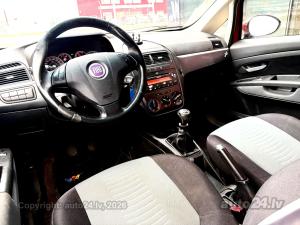 Fiat Punto 2007 in Tallinn, with an engine capacity of 1.40 L and mileage of 249 thousand km for 1399 €, photo 9 on AUTOMOTO.COM.LV