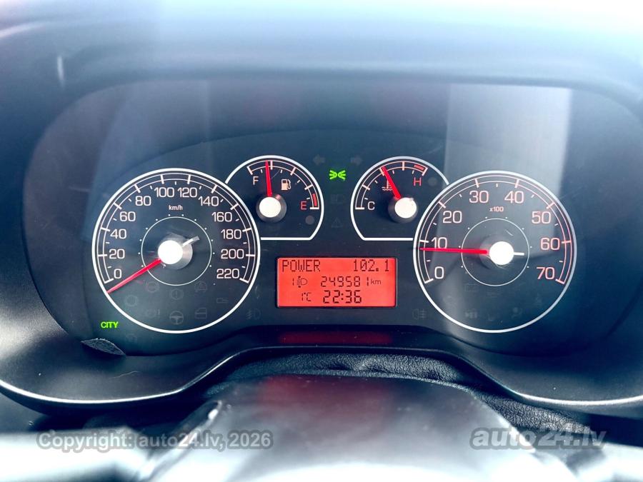 Fiat Punto 2007 in Tallinn, with an engine capacity of 1.40 L and mileage of 249 thousand km for 1399 €, photo 12 on AUTOMOTO.COM.LV