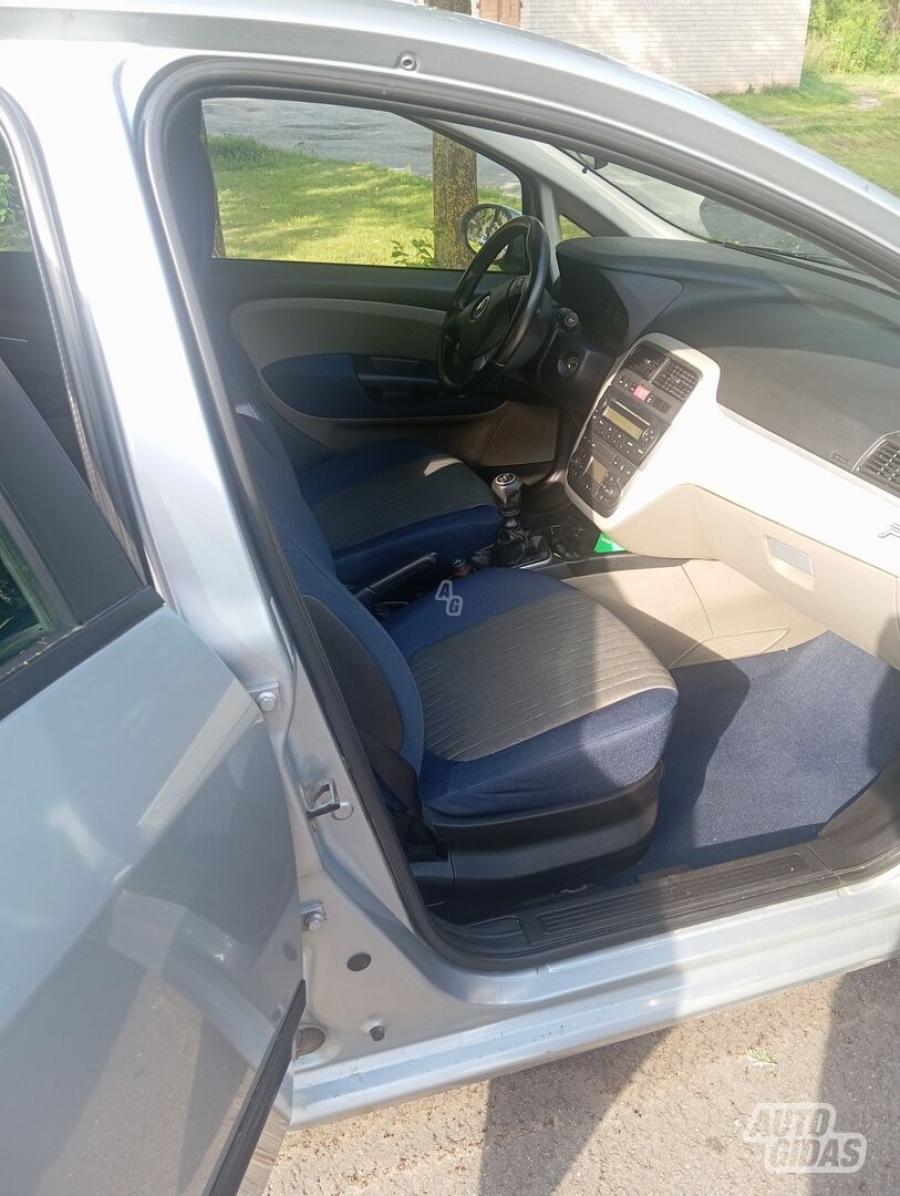 Fiat Punto 2007 Panevēža, ar dzinēja tilpumu 1.90 L un nobraukumu 290 tūkst. km par 550 €, foto 8 vietnē AUTOMOTO.COM.LV