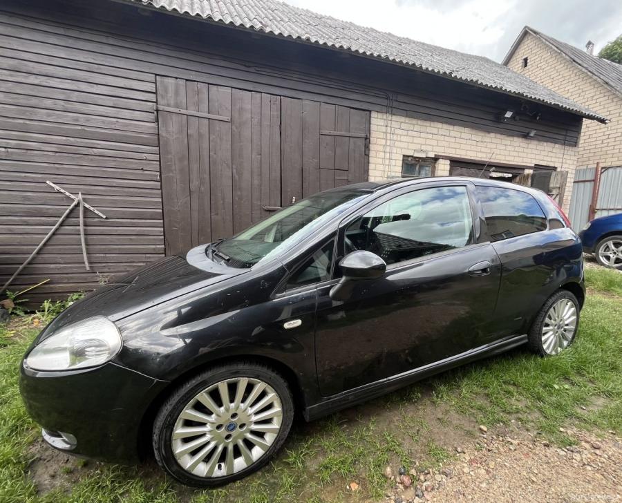 Fiat Punto 2007 in Kaunas, with an engine capacity of 0.00 L and mileage of 0 thousand km for 800 €, photo 1 on AUTOMOTO.COM.LV