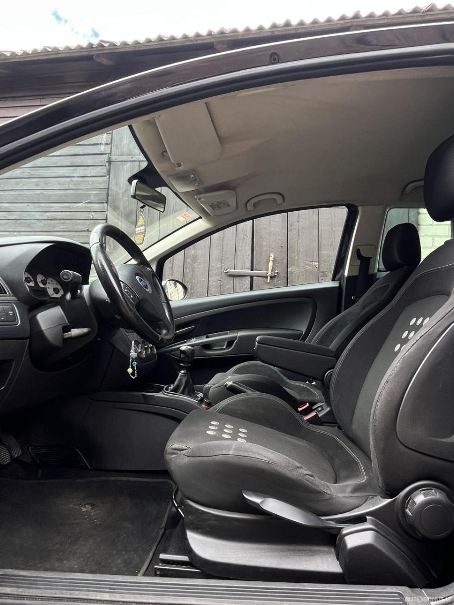 Fiat Punto 2007 in Kaunas, with an engine capacity of 0.00 L and mileage of 0 thousand km for 800 €, photo 6 on AUTOMOTO.COM.LV
