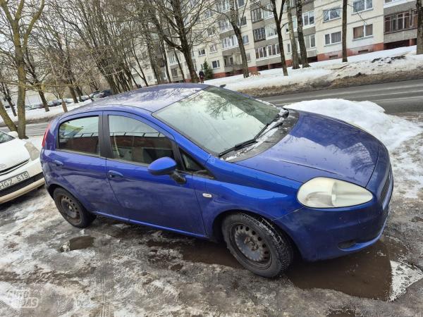 Fiat Punto 2008 in Vilnius, with an engine capacity of 1.20 L and mileage of 299 thousand km for 299 €, photo 2 on AUTOMOTO.COM.LV