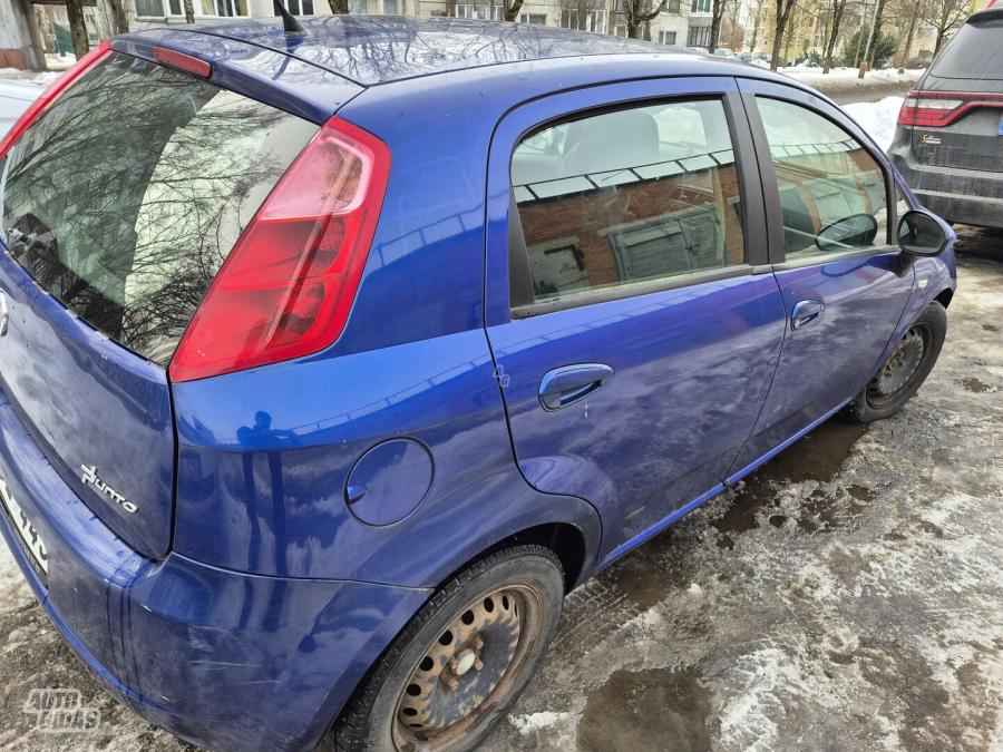 Fiat Punto 2008 in Vilnius, with an engine capacity of 1.20 L and mileage of 299 thousand km for 299 €, photo 3 on AUTOMOTO.COM.LV